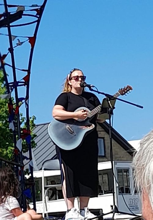 Gigs – Emma Webb